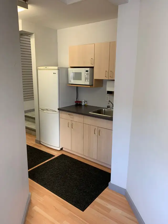 $790 / 120ft² - OFFICE SPACES (STEELES & WESTON RD) | Commercial ...