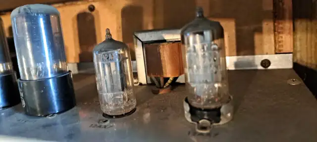 SUPERBE et Vintage Danelectro Special Series D Model 68 - 55w ...