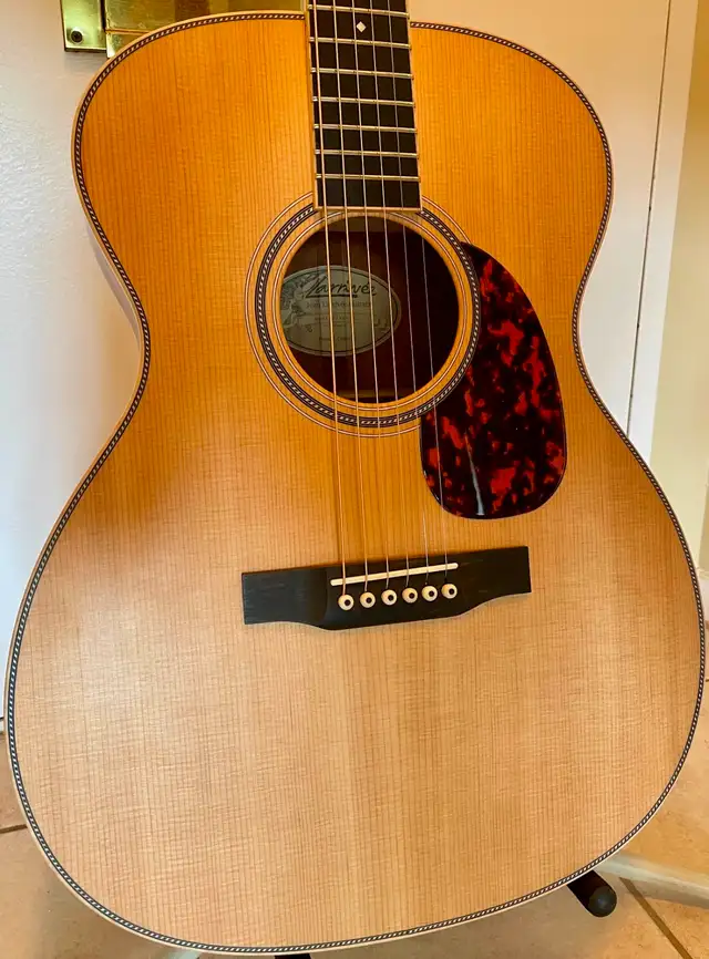 Larrivee OM40 Mahogany w/case | Guitars | City of Toronto | Free local ...
