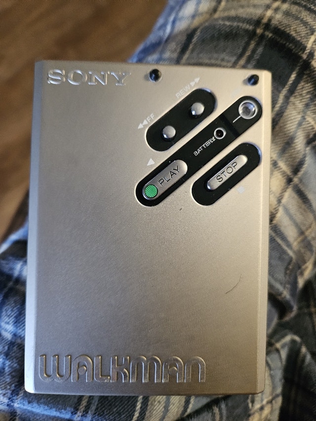 Sony walkman wm-5 | Arts & Collectibles | Saskatoon | Kijiji
