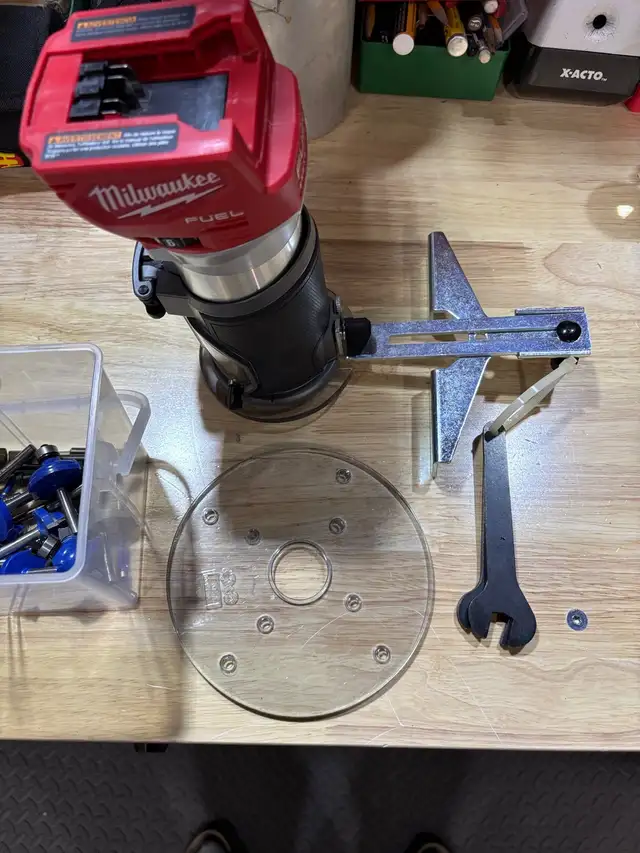 Milwaukee tool m18 cordless router with router bits | Power Tools ...