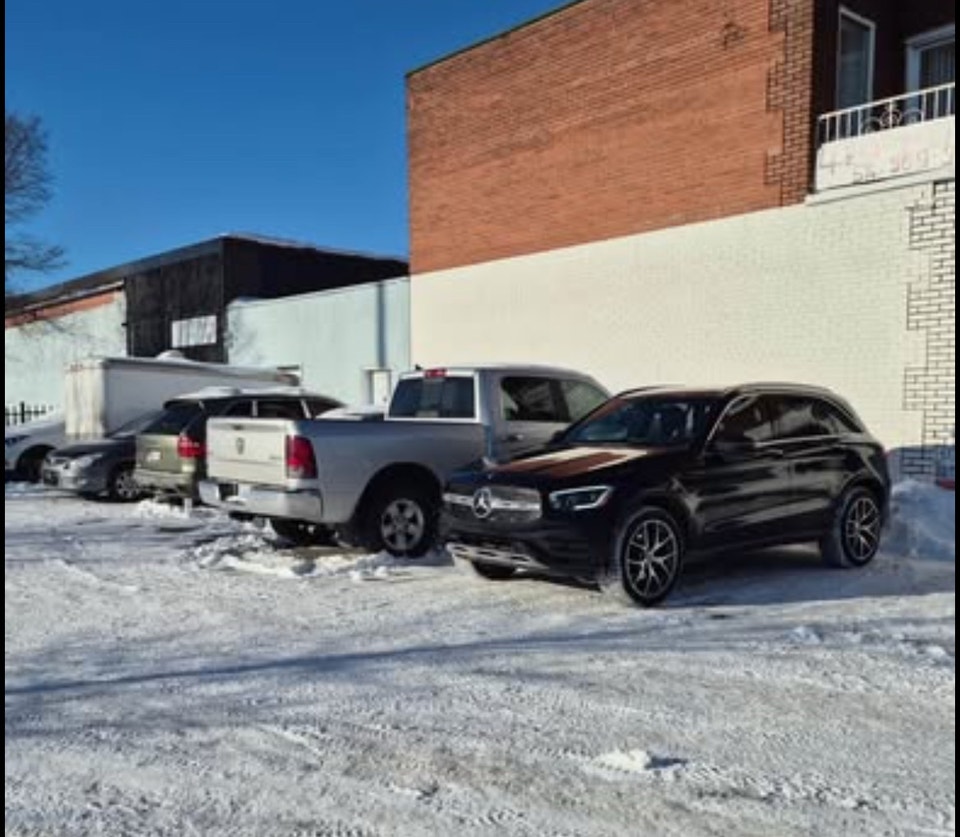 $129 monthly YUL Airport parking, RELIABLE, safe, easy! | Storage ...