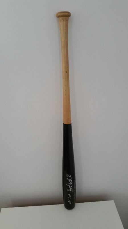 Bâton de baseball 'Eddie Lantigua' des Capitales de Québec | Baseball ...