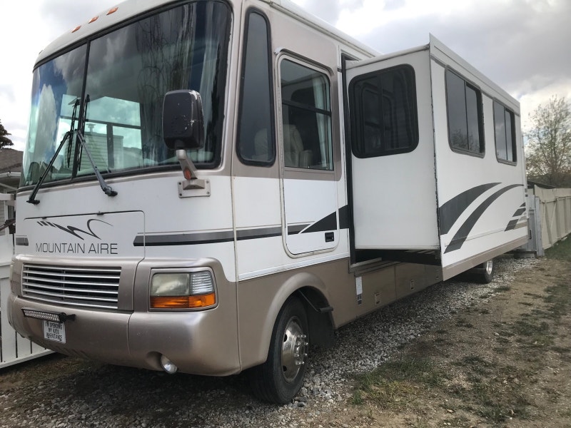 Mountain Aire Newmar Motorhome | RVs & Motorhomes | Red Deer | Kijiji