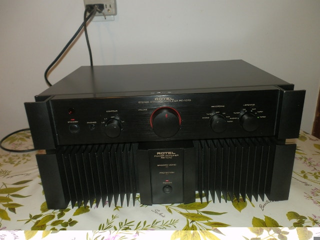 Rotel RC-1070 PreAmp and RB-1070 Power Amp | Stereo Systems & Home ...