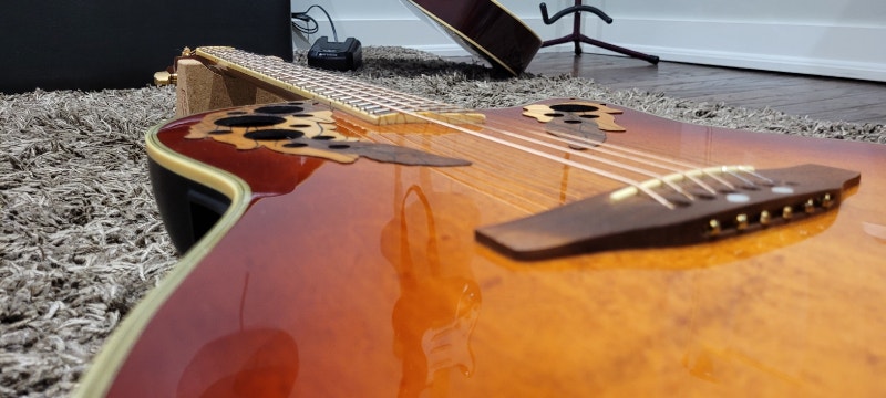 Ovation CS257 | Guitars | City of Toronto | Kijiji