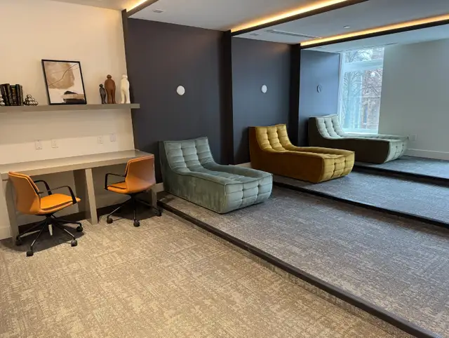 New Furnished Den in Executive Condo in Toronto’s Downtown | Room ...