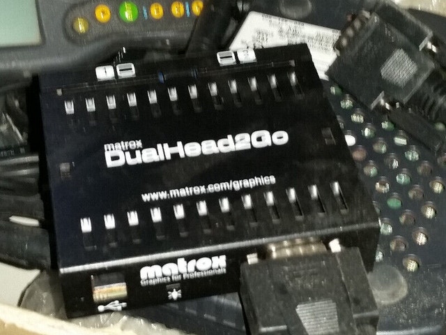 Matrox Dual Head 2 Go ROHS Compliant USB Powered D2G-A2A-IF VGA | Autre ...