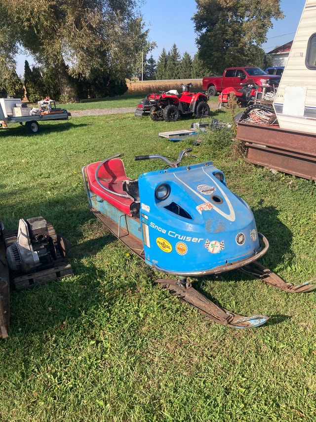 70’s snow cruiser for sale | Snowmobiles | Ottawa | Kijiji