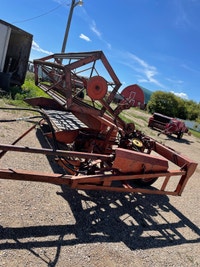 swather in Saskatchewan - Kijiji Canada