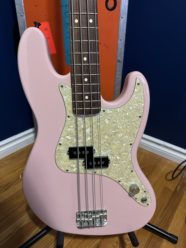 Fender Mark Hoppus Artist Series Signature Series Jazz Bass | Guitars ...