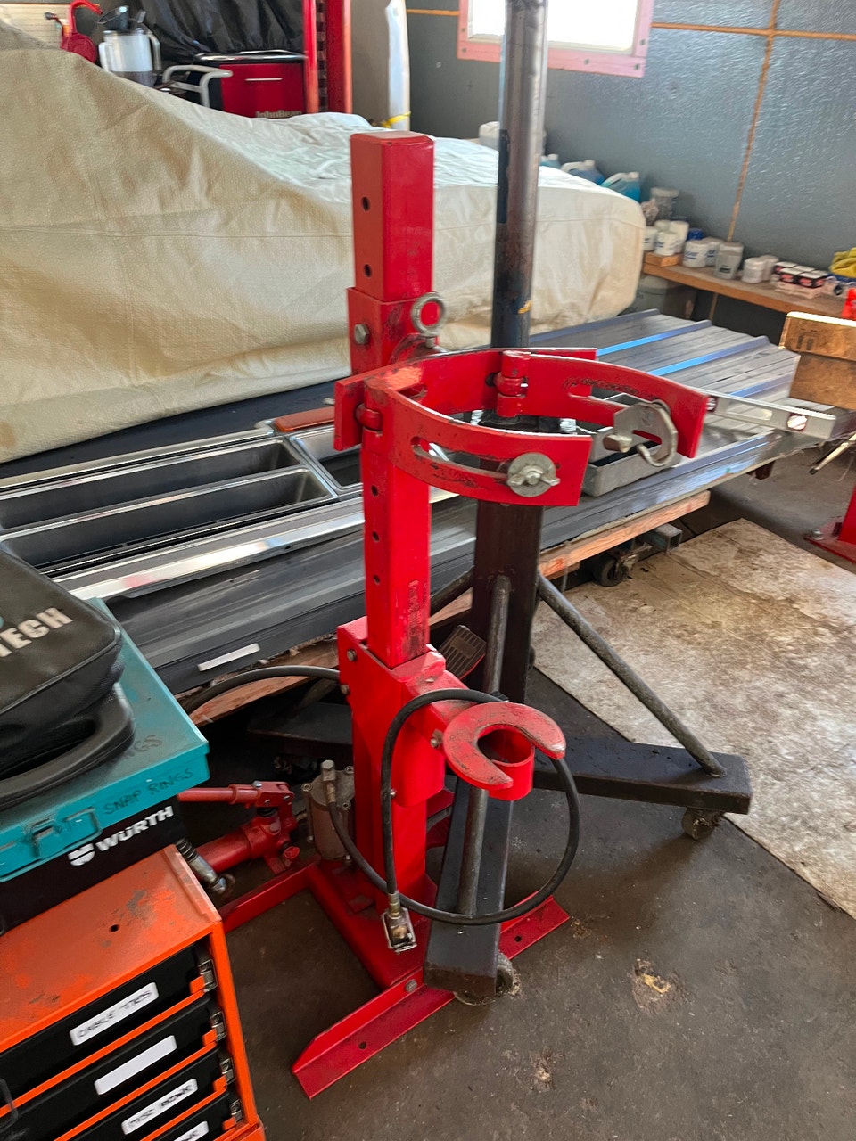 Air/ Hydraulic strut machine | Other | Winnipeg | Free local ...
