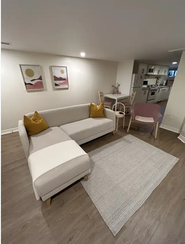 Cozy Furnished 1-Bedroom Basement Suite in Trinity Bellwoods | Long ...