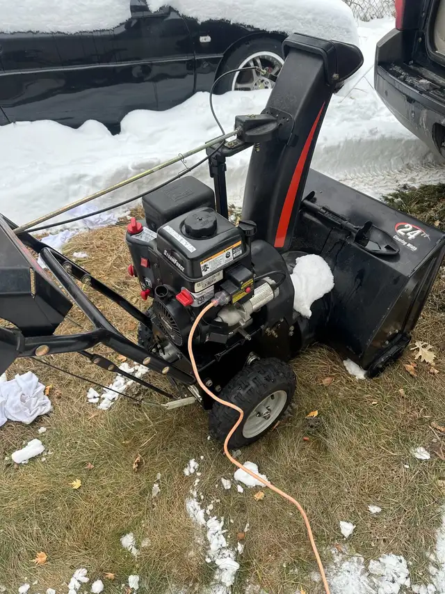 24” Sno Tek 2 Stage Snow Blower | Snowblowers | Calgary | Free local ...