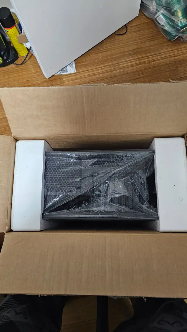 Fractal Design Focus G Black Mid Tower Computer Case | System ...