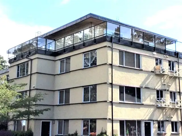 One bedroom suite in Oak Bay character building. December 15th. | Long ...