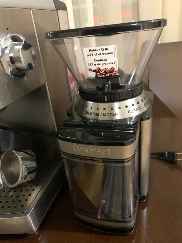 Classic 15bar semi-automatic espresso machine+grinder LIKE NEW ...