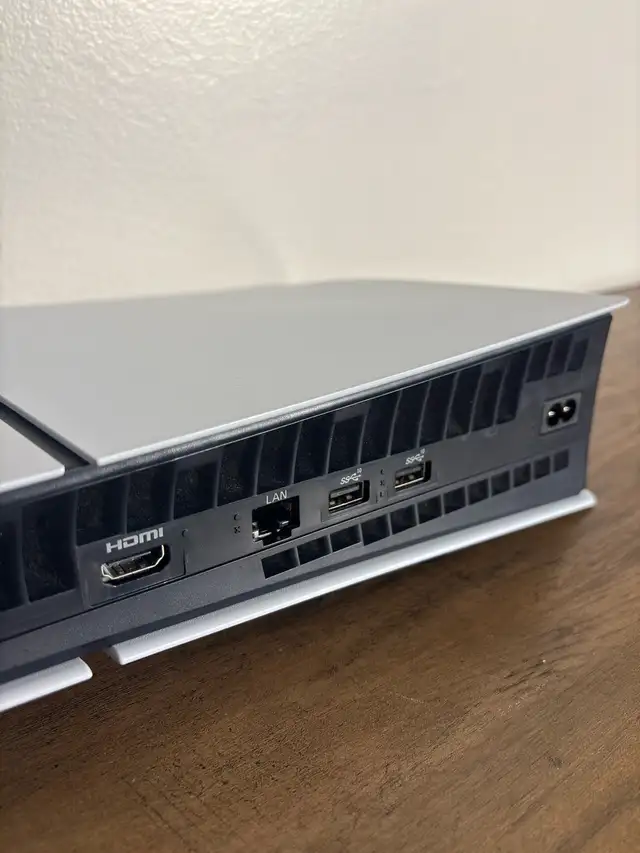 PS5 Slim Digital (1TB) + 2 Controllers - Be Quick! | Sony Playstation 5 ...