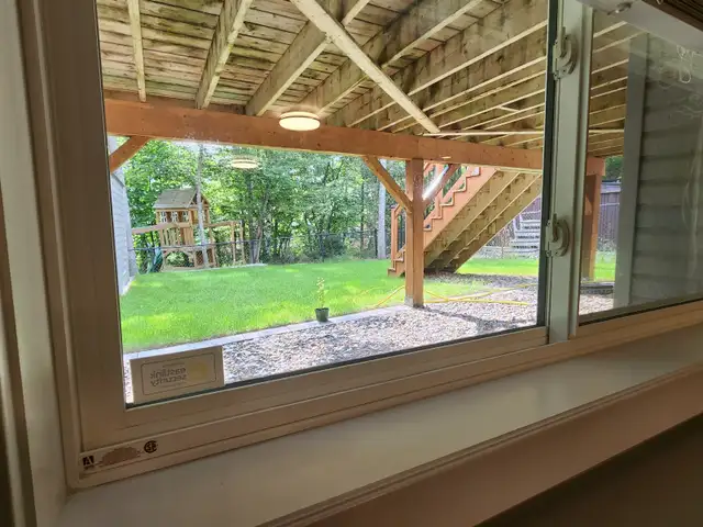 Fully furnished, bright bachelor, all Included +TV Box | Short Term ...