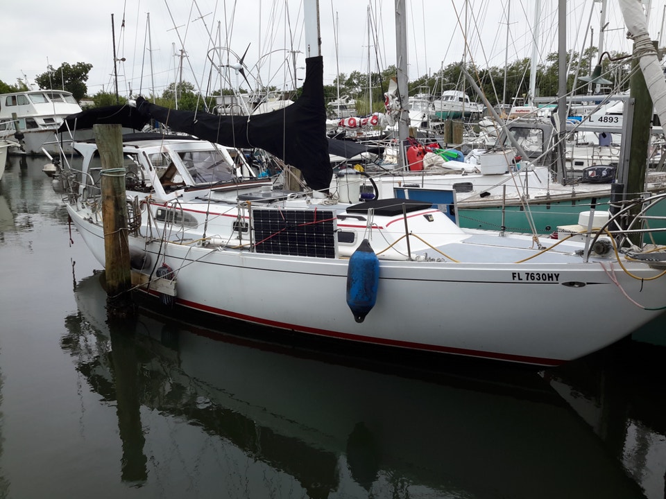 IRWIN 38' 1971 fin keel full fiberglass (no balsa) new engine ...
