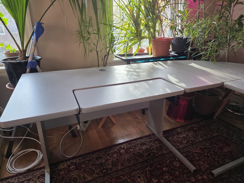 Bureau à vendre en bon état | Desks | City of Montréal | Free local ...