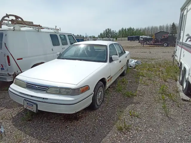 1993 Ford Crown Victoria P71 | Classic Cars | Red Deer | Free local ...