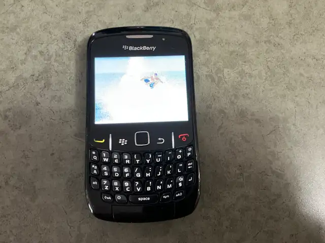 BlackBerry Curve 8530 | Cell Phones | Sherbrooke | Free local ...