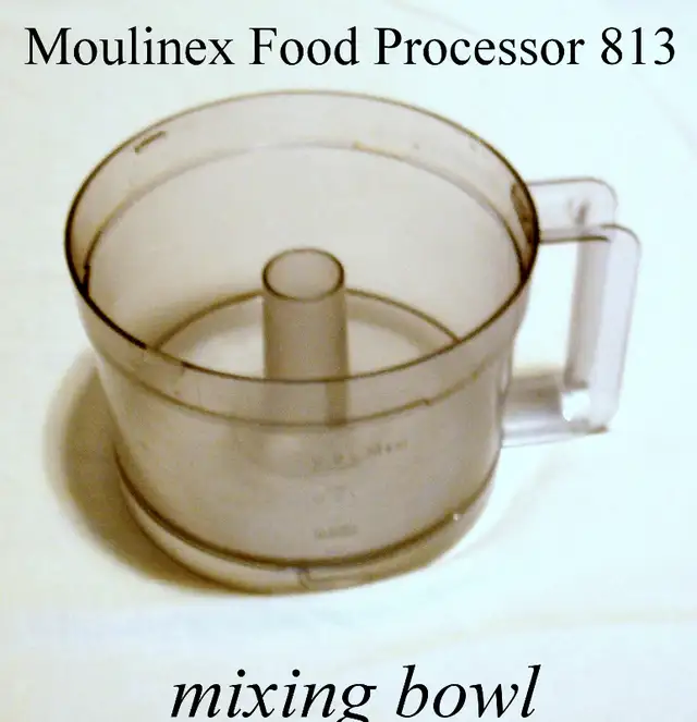 MOULINEX TYPE 813 parts: chop, whisk, Grate, slice, bowl, pusher ...