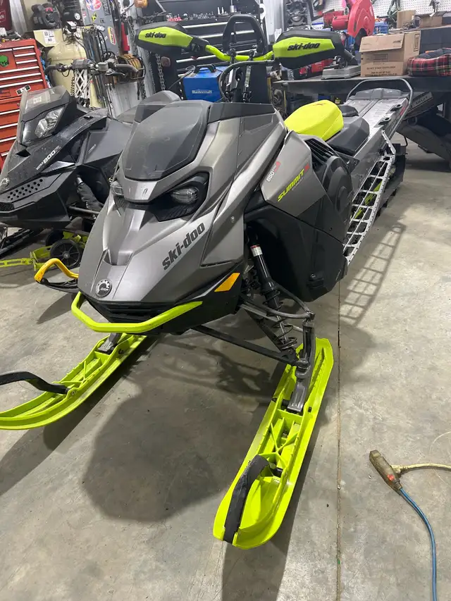 2023 Skidoo Summit 850 Turbo | Snowmobiles | Saskatoon | Free local ...