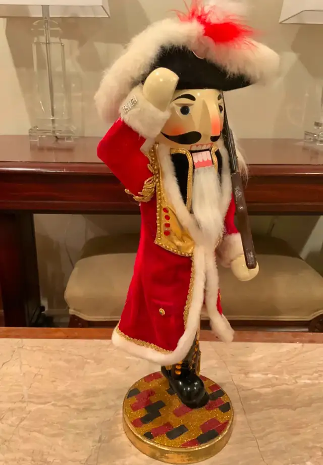 ⭐️1 TALL VERY RARE VINTAGE SALUTING MARCHING SOLDIER NUTCRACKER ...