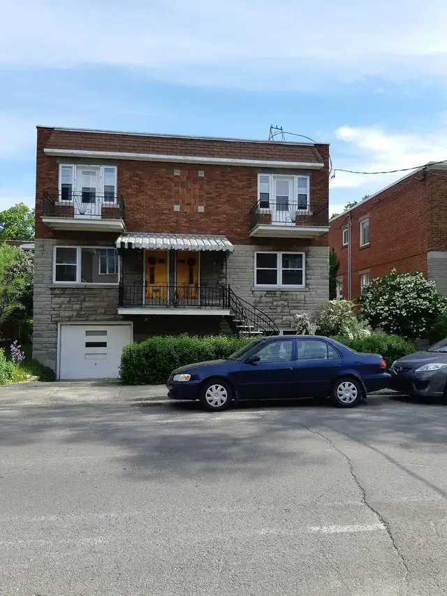 3 1/2 chauffé Rosemont - proche du métro Pie IX | Long Term Rentals ...