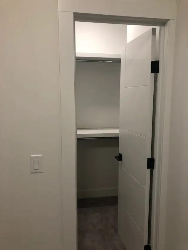 Downtown rental all utilities included - C TRAIN station nearby | Short ...