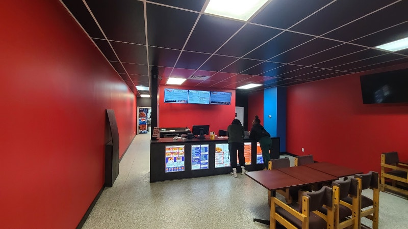 Restaurant for rent shared kitchen/Restaurant à louer partagé | Espaces ...