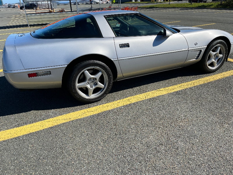 1996 corvette collector edition | Cars & Trucks | St. John's | Kijiji