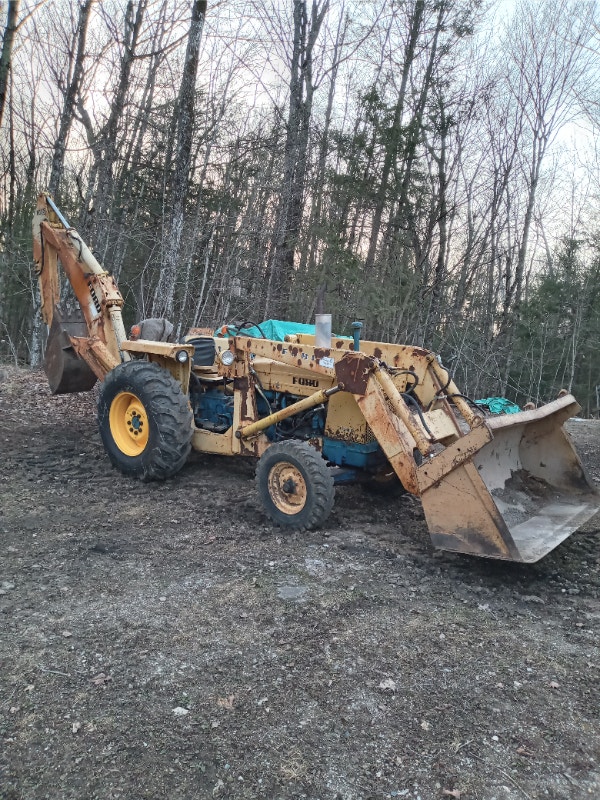 1973 Ford 4500 backhoe $9500 | Heavy Equipment | Belleville | Kijiji