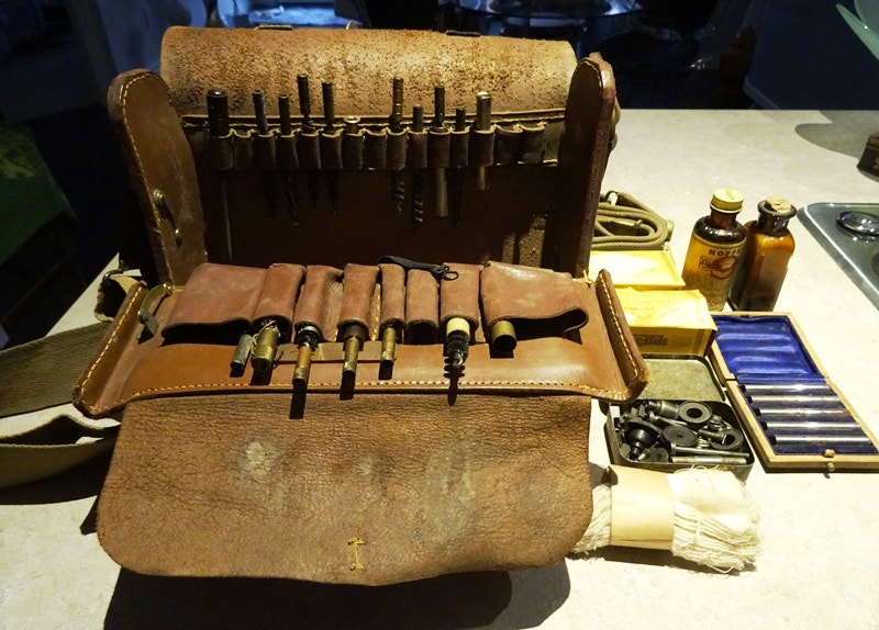 vintage GUN CLEANING SET in LEATHER CASE England SPORTSMAN | Arts ...