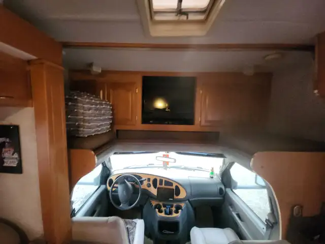 2003 Forest River Regency 31 Foot RV | RVs & Motorhomes | Sarnia | Free ...