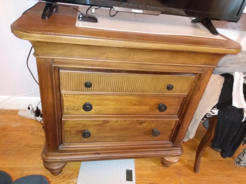 Broyhill Nightstand 3 drawers, with charger and power cords | Dressers ...