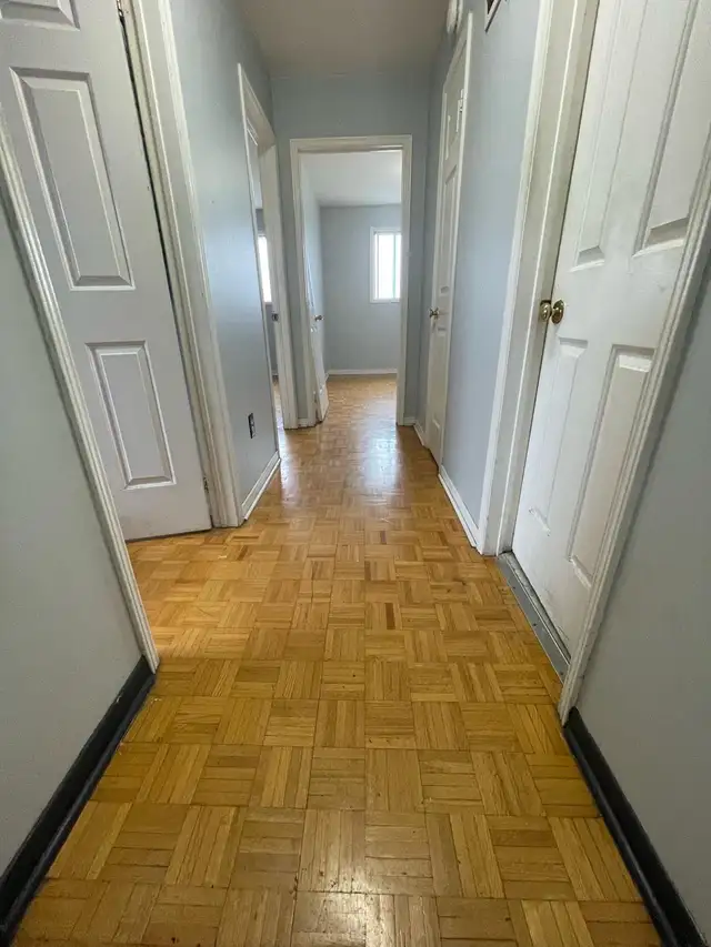 3 Bedroom, 2 Bathroom upper level - Square One | Room Rentals ...