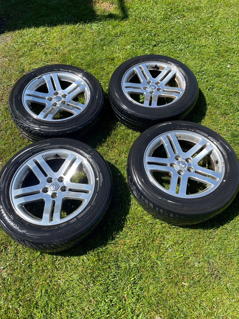 225 60 r18 | Tires & Rims | Oakville / Halton Region | Kijiji