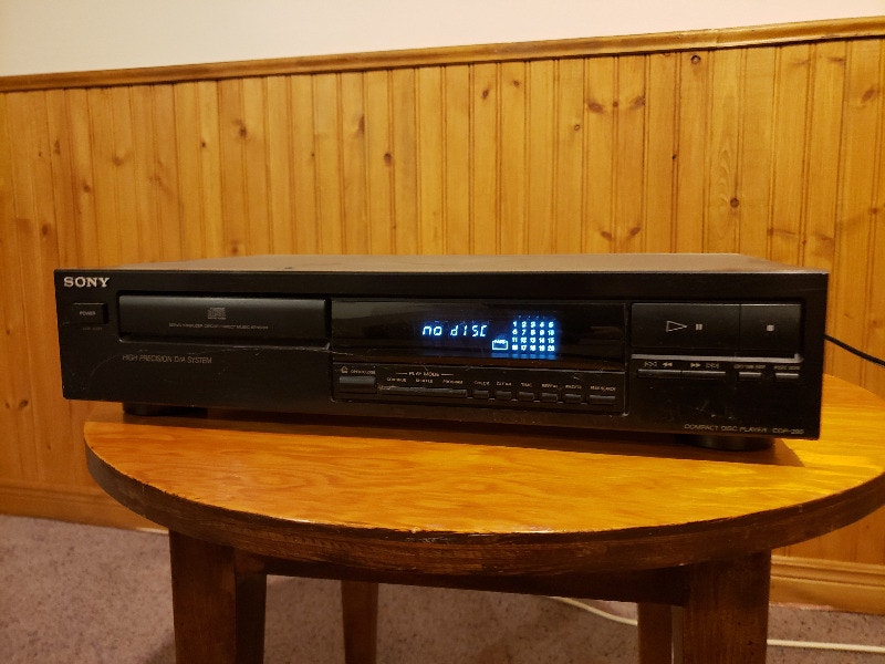Sony Compact Disc Player | General Electronics | Oshawa / Durham Region ...