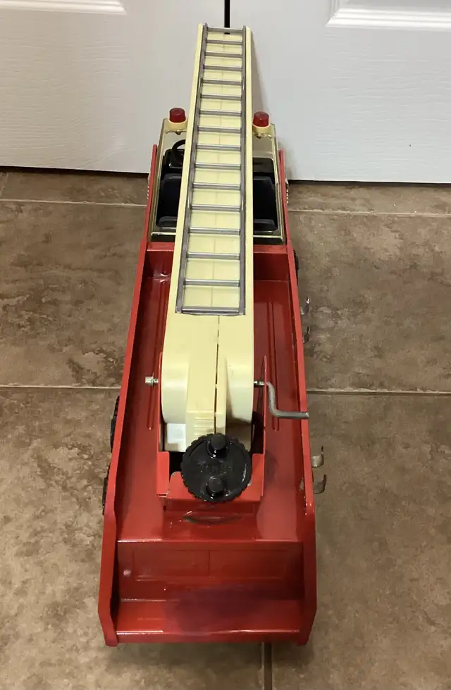1970’s, 24” Tonka Unit #2 Aerial Ladder FireTruck.Near Mint $125 | Arts ...