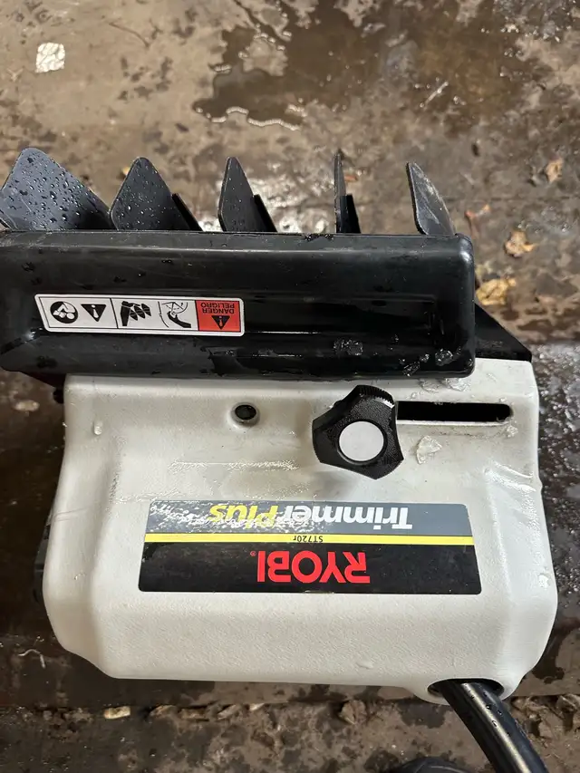 Ryobi Gas powered snow shovel | Snowblowers | Kitchener / Waterloo ...