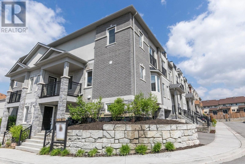 3 BED 2 BATH - New Corner Townhouse in Whitby | Long Term Rentals ...