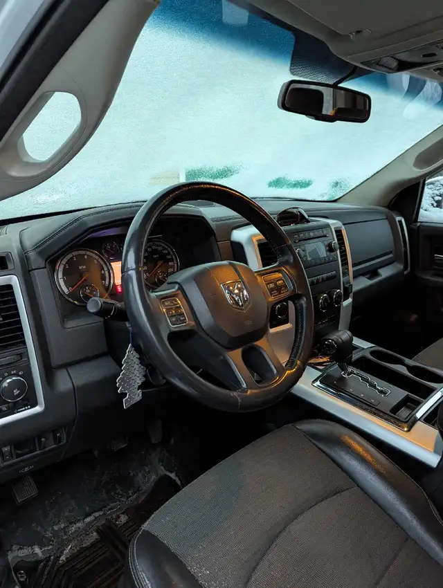 Dodge Ram 1500 sport blanc2012 Crew cab 514-209-3031 | Cars & Trucks ...