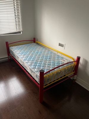 QUEEN Box Spring | Lits et matelas | Longueuil/Rive Sud | Kijiji
