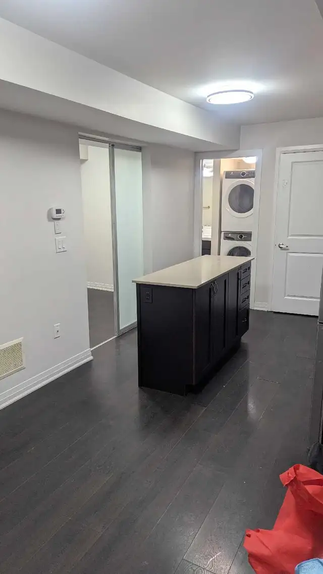 1 Bedroom plus Den | Long Term Rentals | City of Toronto | Free local ...