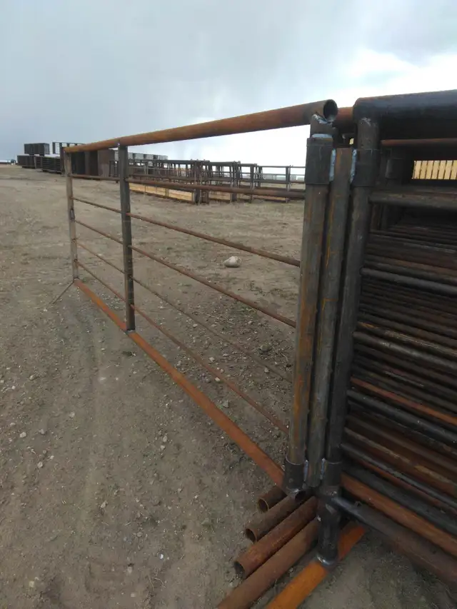 24' portable free standing corral panels for livestock | Other Business ...