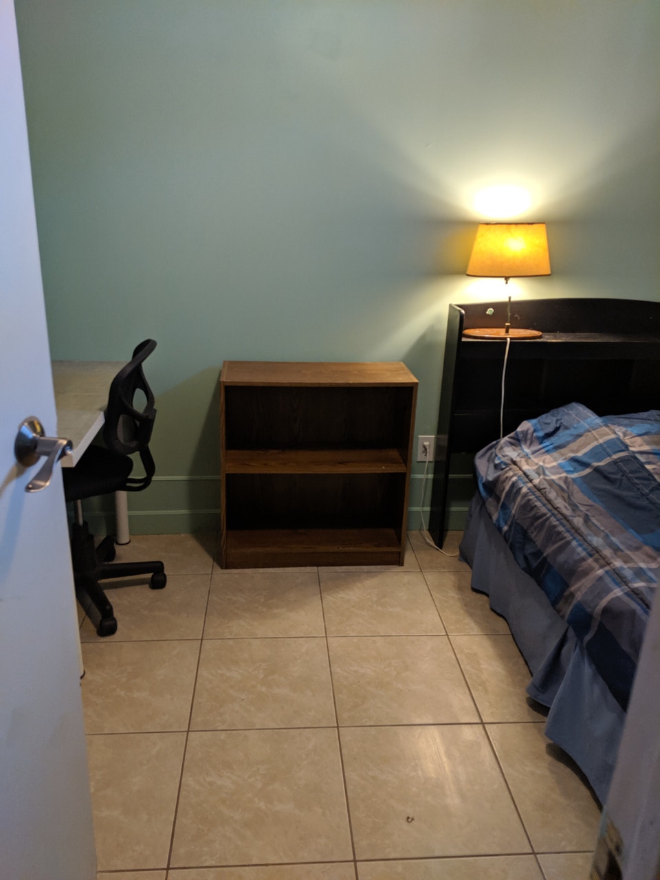 Quiet Room for Rent, Immediately, All-incl | Long Term Rentals ...