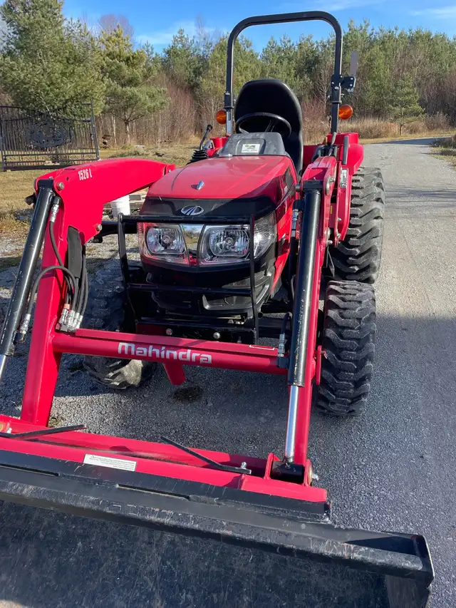 For sale Mahindra 1526 HST 4WD TLB compact utility tractor | Heavy ...
